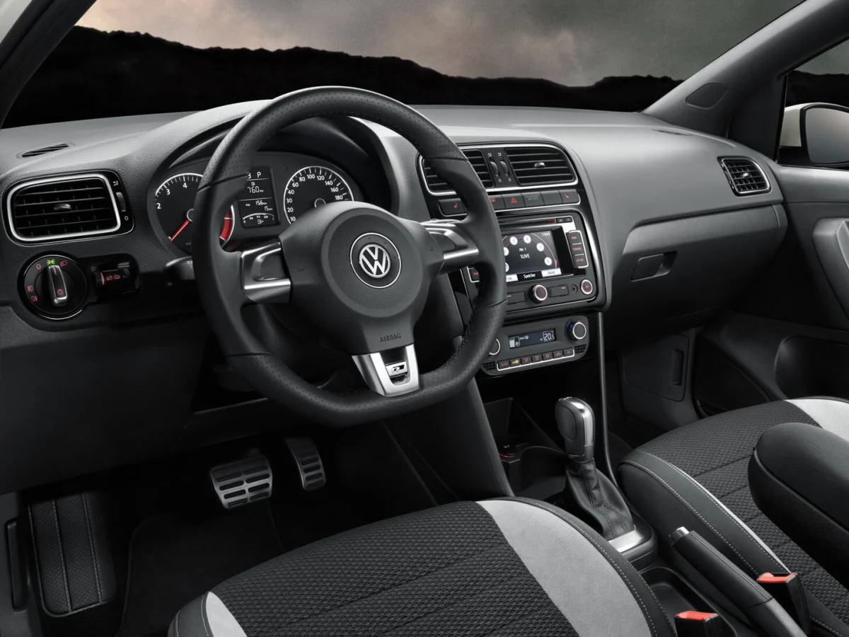 Interior components of the VW Polo 6R
