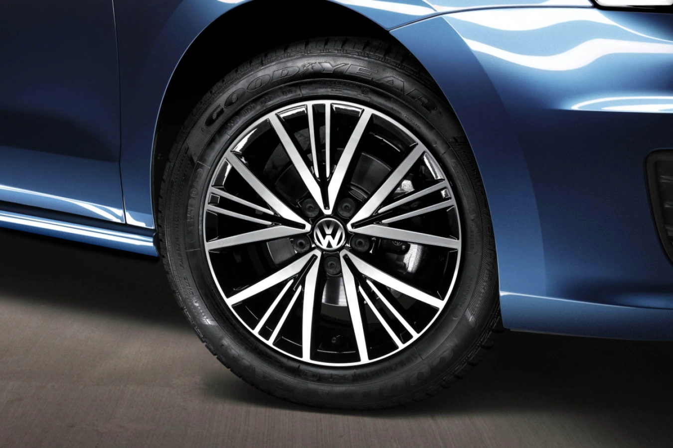 Genuine 15-inch Alloy Wheels for VW Polo 6R