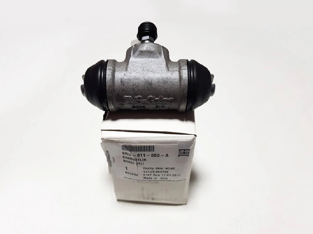Wheel brake cylinder 6RU611053A