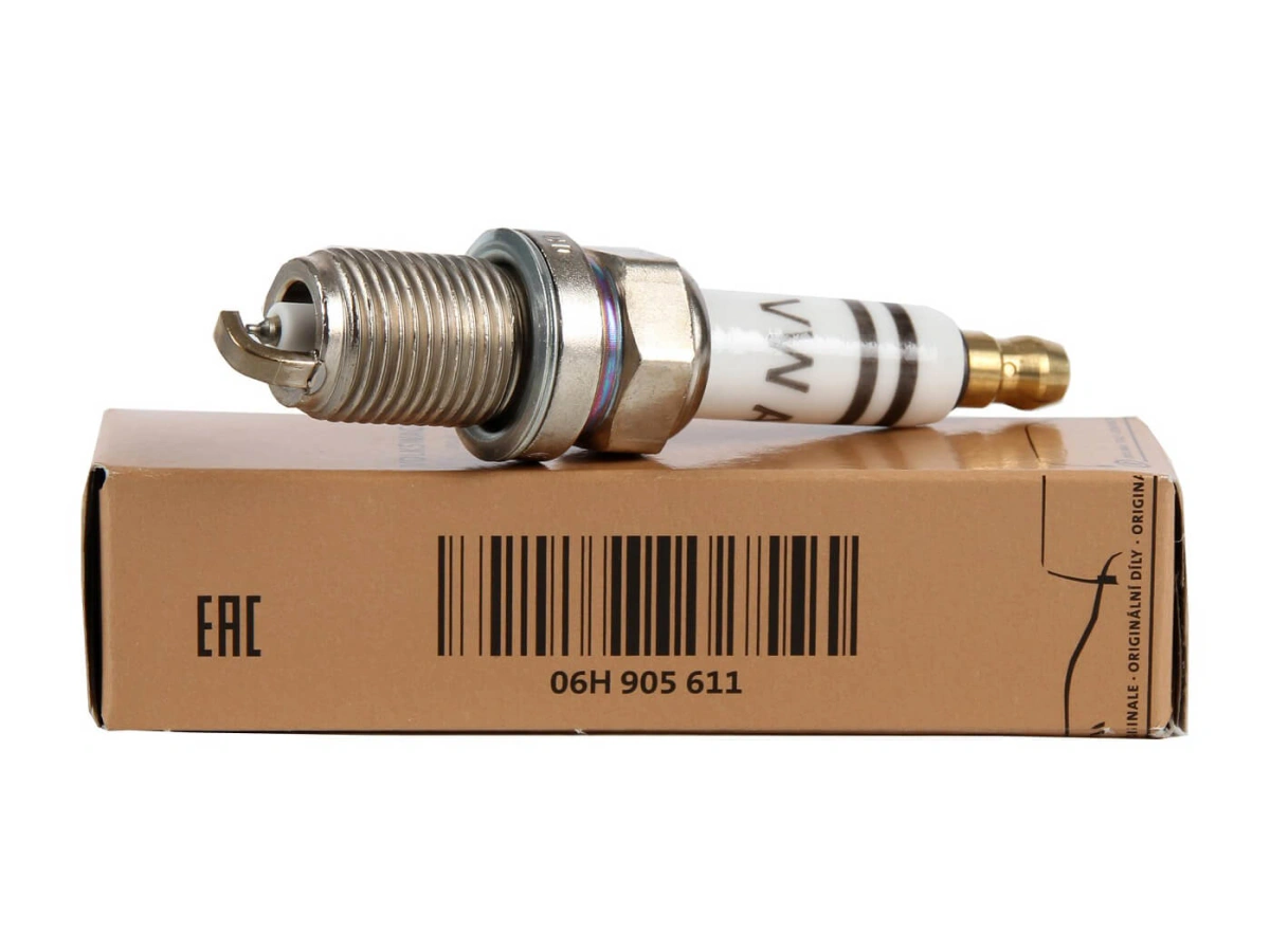 Spark plug 'longlife' 2.0 TSI 06H905611 for VW Polo 6R